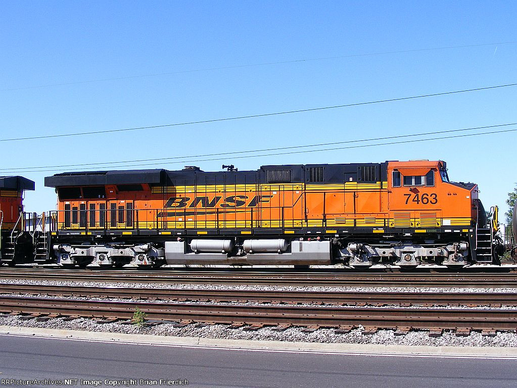 BNSF 7463